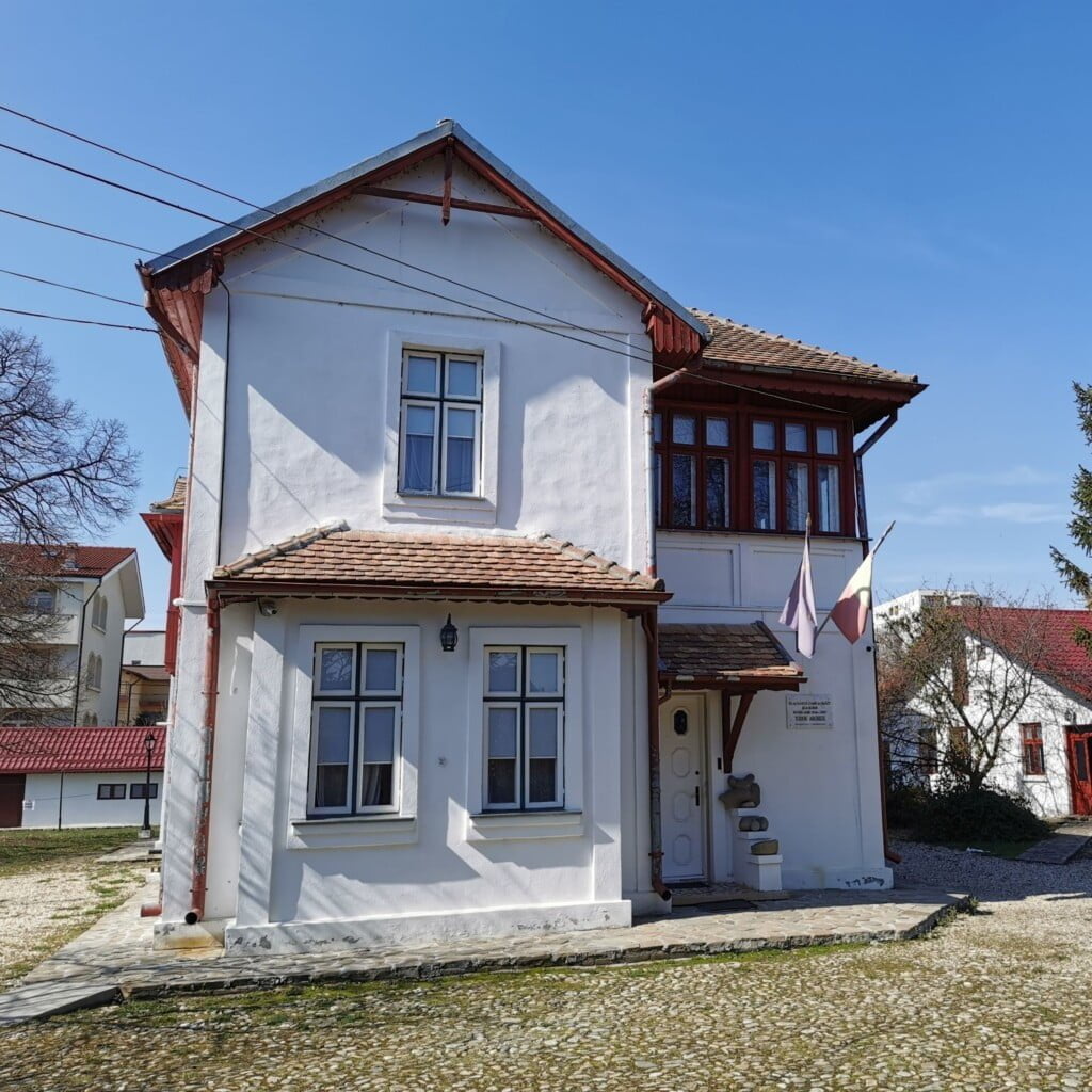 Casa Memorială „Tudor Arghezi – Mărţişor” • plimbari.ro